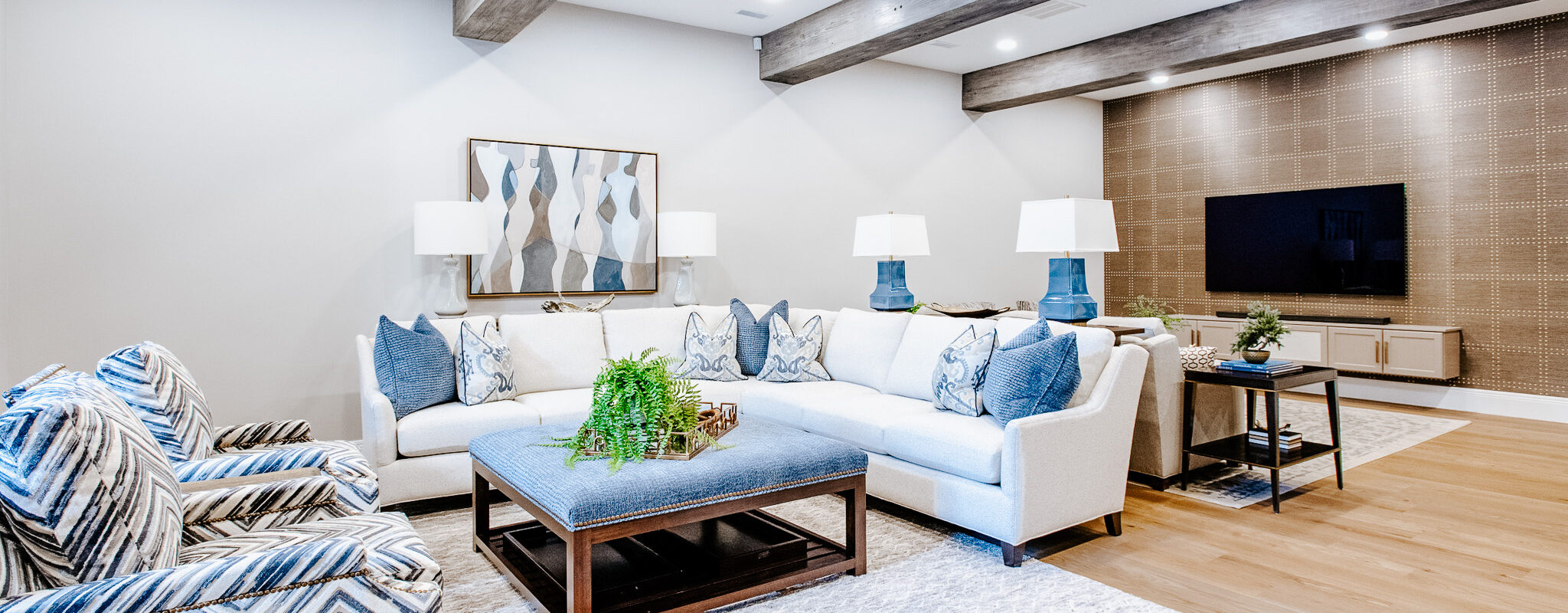 Classic with a Twist - rowanhallinteriors.com